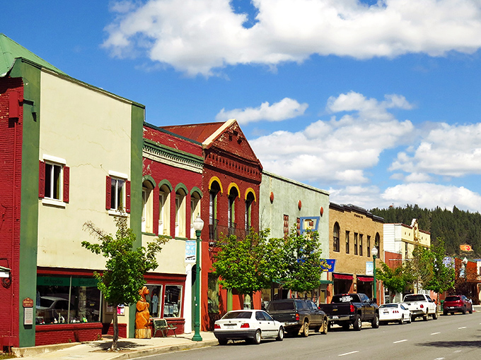 Quincy's colorful storefronts pop against the mountain backdrop like a Wes Anderson film set in the Sierra Nevada.