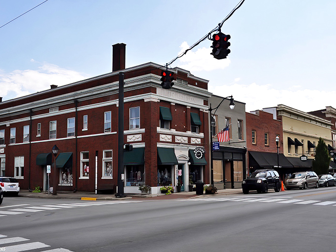 Red brick buildings with character line Bardstown's streets, where affordable living comes with a side of small-town charm.