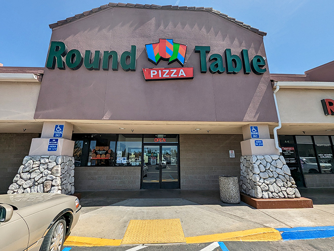 The colorful crown logo beckons hungry knights and damsels alike. No jousting required to earn your slice here!