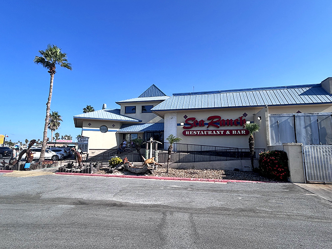Where the sky meets the sea meets your appetite. Sea Ranch's coastal elegance offers a front-row seat to South Padre's natural beauty.
