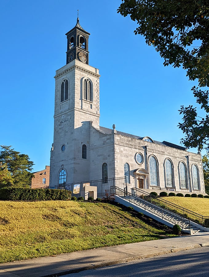 The Church of St. Mary the Virgin, Aldermanbury houses the National Churchill Museum, where history buffs can trace the footsteps of one famously eloquent British bulldog.