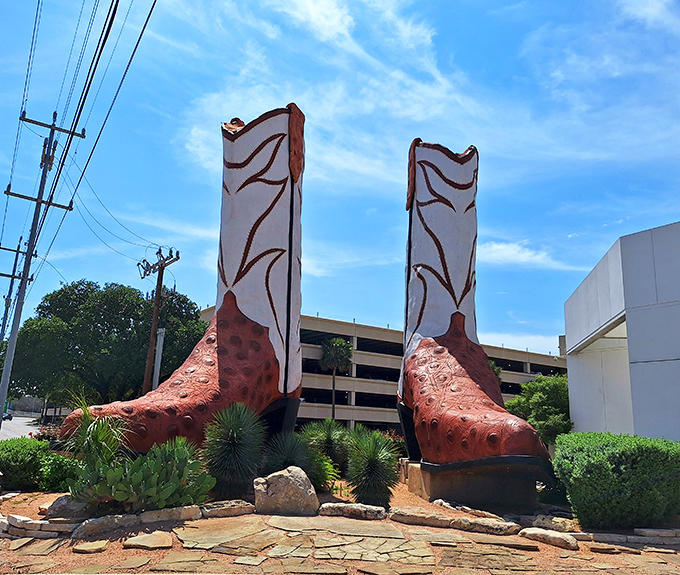 The detailed ostrich skin pattern proves that even when going monumentally large, Texans never sacrifice style for size.