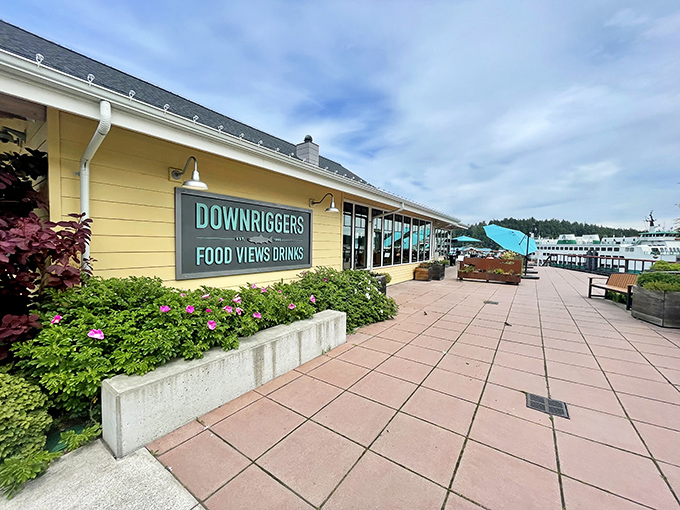 At Downriggers, the food competes valiantly with the view&mdash;though both are spectacular enough to make you contemplate a permanent change of address.