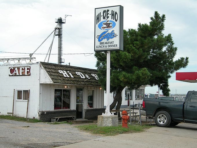 The Hi-De-Ho Cafe isn't trying to impress food critics&mdash;it's busy serving honest breakfasts that cost less than your daily coffee habit back in the city.