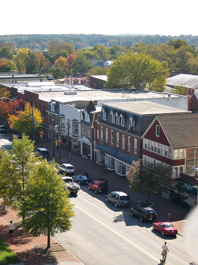 A bird's-eye view of downtown reveals Chestertown's perfect proportions – just enough shops and restaurants to explore without ever feeling overwhelmed.