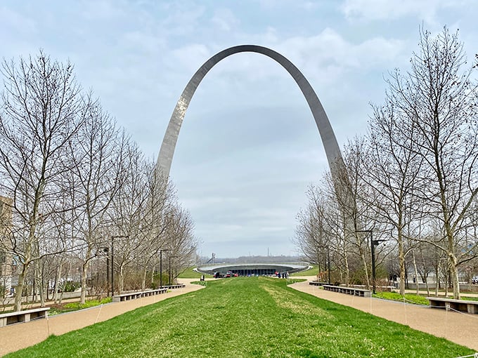 The Gateway Arch reminds you that big-city excitement is just minutes away, offering Maplewood residents the best of both worlds&mdash;small-town living with metropolitan perks.