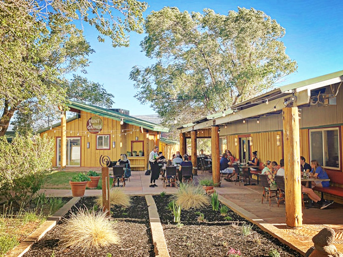 Hunt & Gather's outdoor dining scene isn't just a meal&mdash;it's dinner theater with red rock formations playing the starring role.