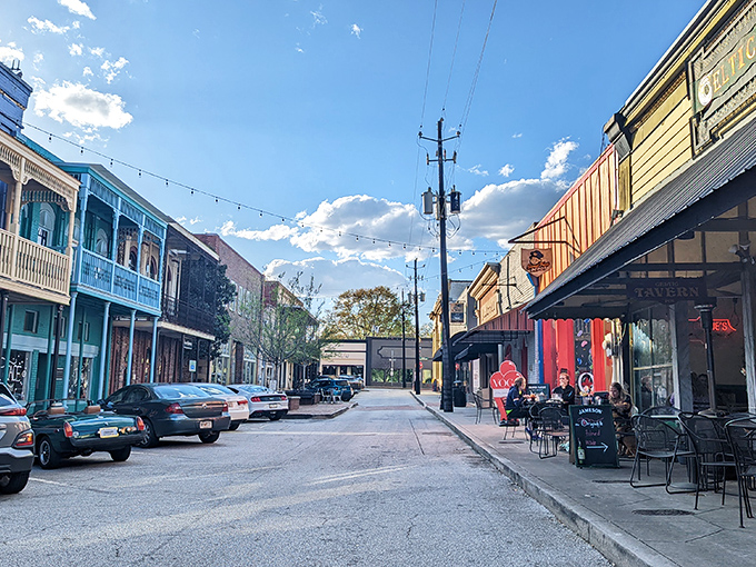 String lights by day mean magic by night. Conyers' Main Street offers the increasingly rare luxury of outdoor dining without car horns as your soundtrack.