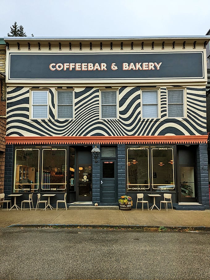 TipTop's hypnotic facade isn't just eye candy &ndash; inside awaits coffee that would make Seattle jealous and pastries worth setting your alarm for.