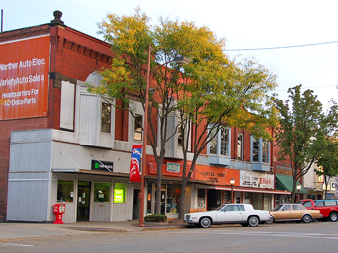 These century-old storefronts have witnessed generations of Ohioans, standing proudly as both guardians of history and hosts to modern commerce.