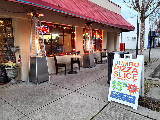 Beneventi's looks like the kind of place where locals might give you the side-eye for discovering their secret spot&mdash;until they see you appreciating the pizza.