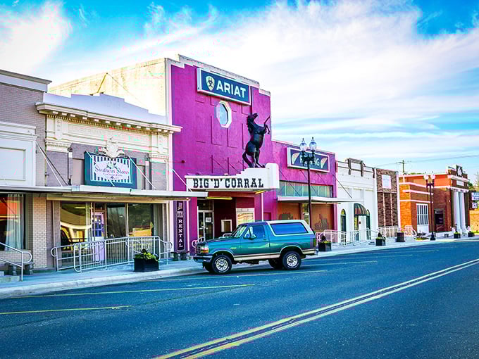 DeRidder's charming main street looks like it jumped straight out of a Norman Rockwell painting &ndash; with a Louisiana twist!