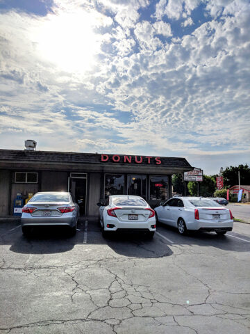 15 Legendary Donut Shops In California That Are Totally Worth The Drive