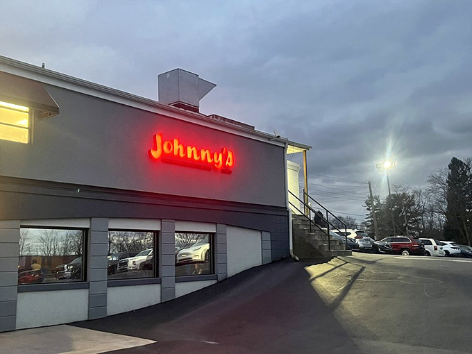 Johnny's glowing red sign is like a lighthouse for hungry souls. Simple outside, spectacular inside &ndash; just like their steaks.