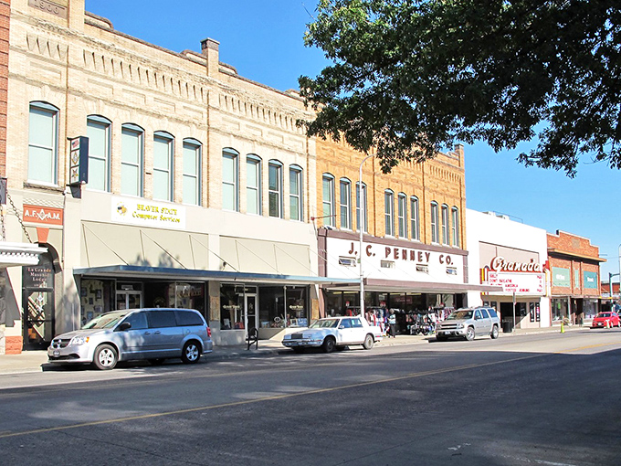 La Grande's main drag invites leisurely strolls where errands somehow transform into pleasant social occasions.