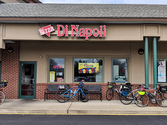 Pizza Di Napoli brings a slice of Italy to Middletown with no fancy frills&mdash;just honest-to-goodness pizza perfection.