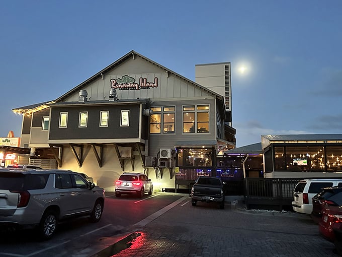 Two stories of beachfront bliss! Runaway Island delivers on its name—you'll want to escape here every chance you get.