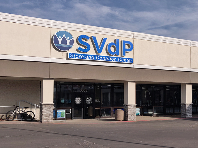 Another SVdP location means twice the thrifting fun! This 90th Street spot is where budget-conscious shoppers become treasure hunters.