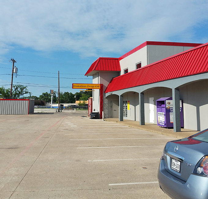 Thrift Giant lives up to its name with a sprawling selection that could keep you hunting all day long.