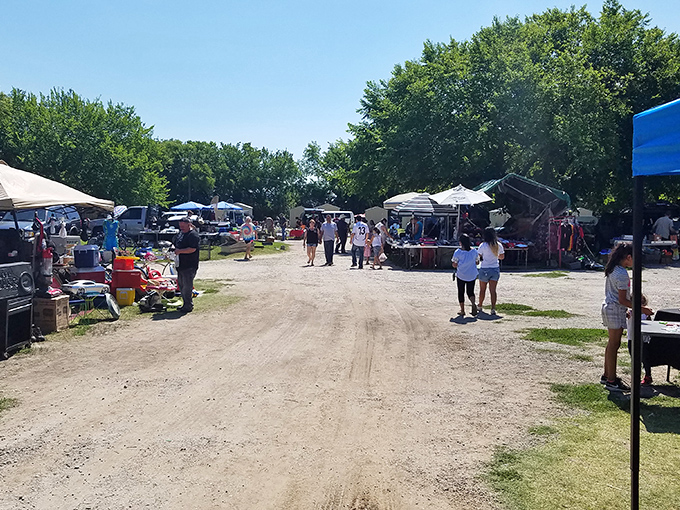 Outdoor vendors add to the adventure at Admiral Flea Market. The sunny Oklahoma day makes treasure hunting even more enjoyable!