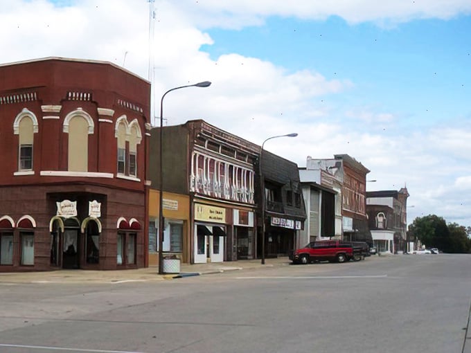 Historic buildings stand shoulder to shoulder in Jefferson, where your retirement dollars work overtime.