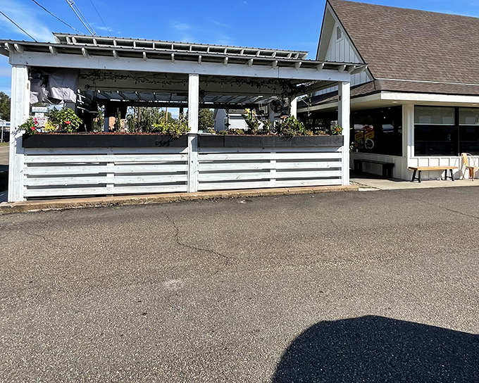 That outdoor seating area isn't just for show&mdash;it's where pizza memories are made under Louisiana skies.