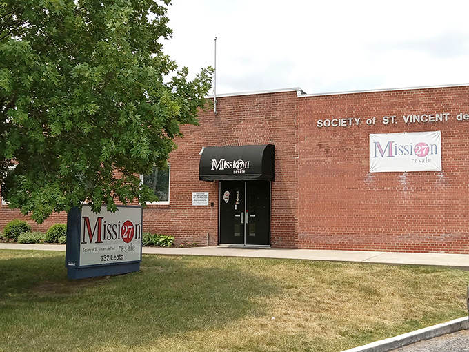 Doing good while looking good! Mission 27's unassuming entrance leads to rooms filled with treasures that fund community programs.