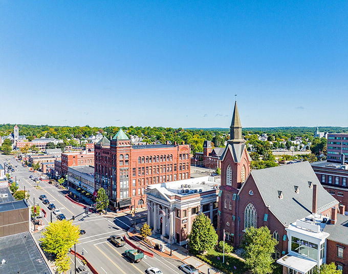 Nashua's riverside location adds natural beauty to this border city. The water reflects centuries of New England history and charm.