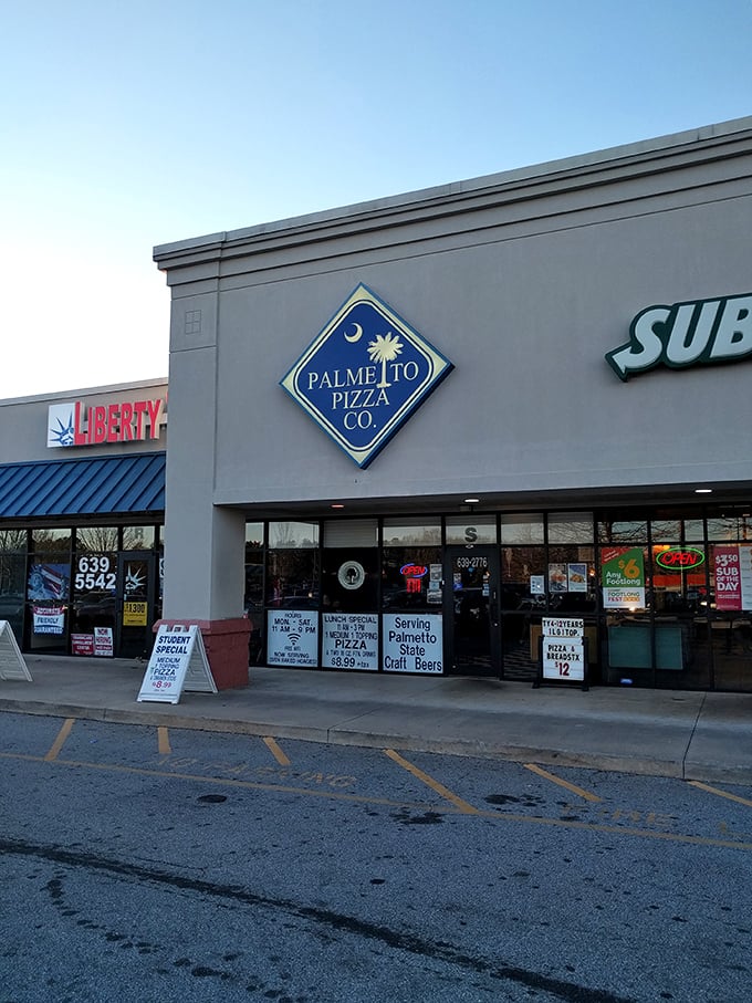 A diamond in the strip mall! Palmetto Pizza's bright blue sign beckons pizza lovers with promises of craft beer and homemade goodness.