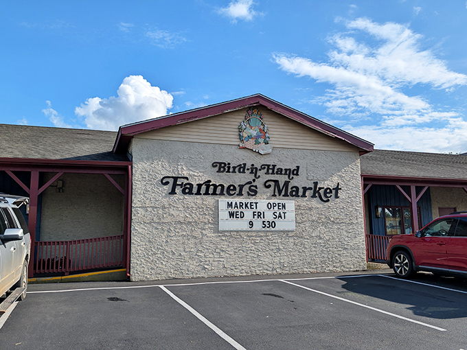 Wednesday, Friday, Saturday&mdash;mark your calendars for this trifecta of farm-fresh goodness. The farmers market that puts supermarket produce to shame.