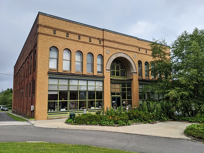 The Buxton & Landstreet building stands as a testament to Thomas's reinvention &ndash; from coal company headquarters to cultural cornerstone.