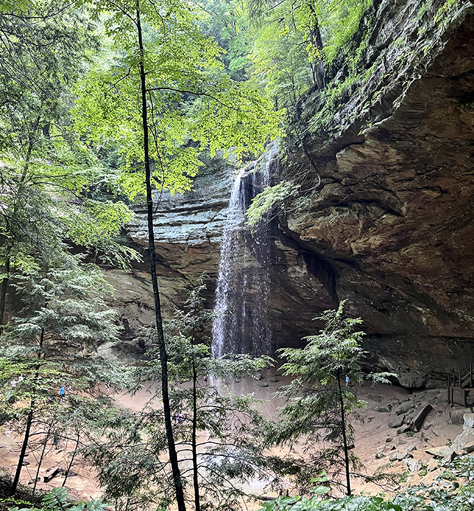 Water that's been perfecting its dramatic entrance for millions of years. If waterfalls had agents, this one would be headlining in Vegas.