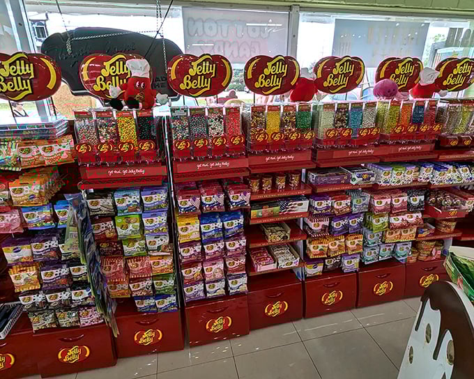 Jelly Belly paradise—where beans come in flavors from champagne to dirty dishwater. Only one of those should actually go in your mouth.