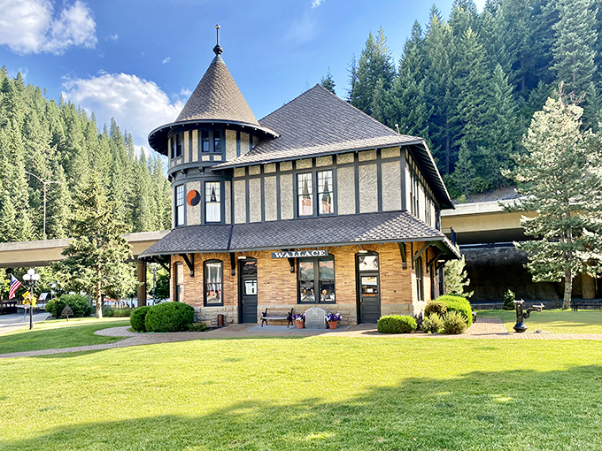 The Northern Pacific Railway Depot's fairytale turret and Mission Revival style make it Wallace's architectural crown jewel, now serving as the town's welcoming center.
