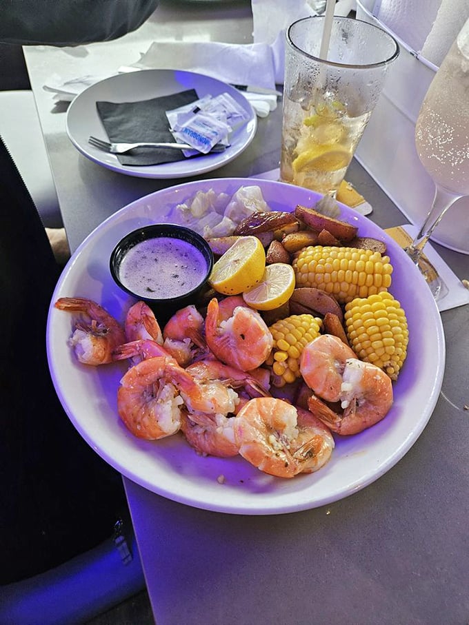 Peel-and-eat shrimp so fresh they practically introduce themselves, accompanied by corn that clearly got the memo about being the perfect sidekick. 