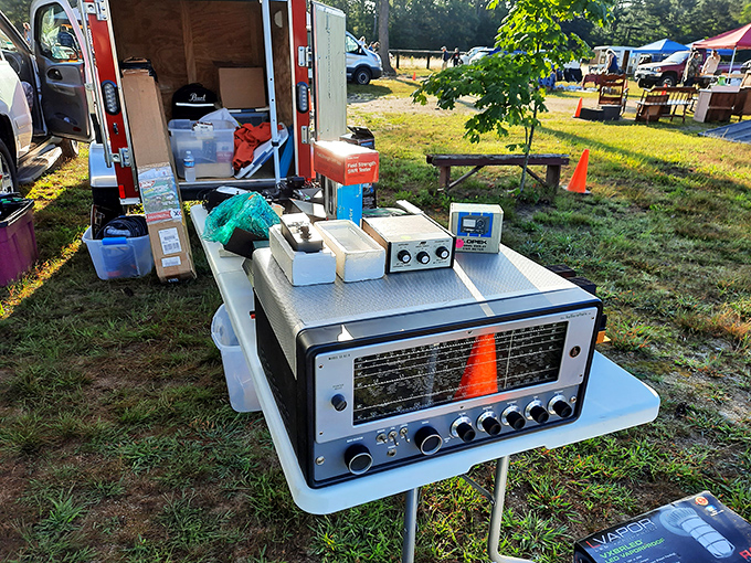 Not your average Best Buy experience—this vintage radio might have once announced the moon landing or played the first Beatles hit.