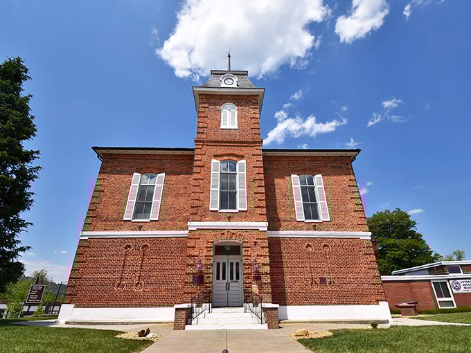 This historic courthouse isn't just pretty – it's Brevard's architectural anchor, standing proud like it's posing for a Norman Rockwell painting.