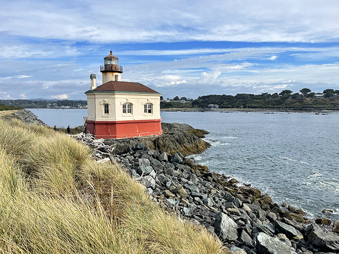 Coquille River Lighthouse stands like a stalwart maritime sentry, half expecting it to wink at you as boats navigate the channel.