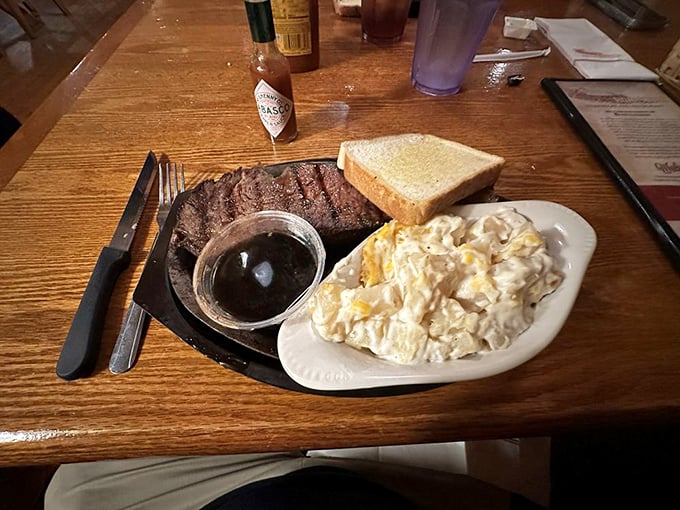 This isn't just prime rib&mdash;it's a masterclass in beef preparation. The kind of plate that makes conversation stop and eyes close in silent appreciation. 