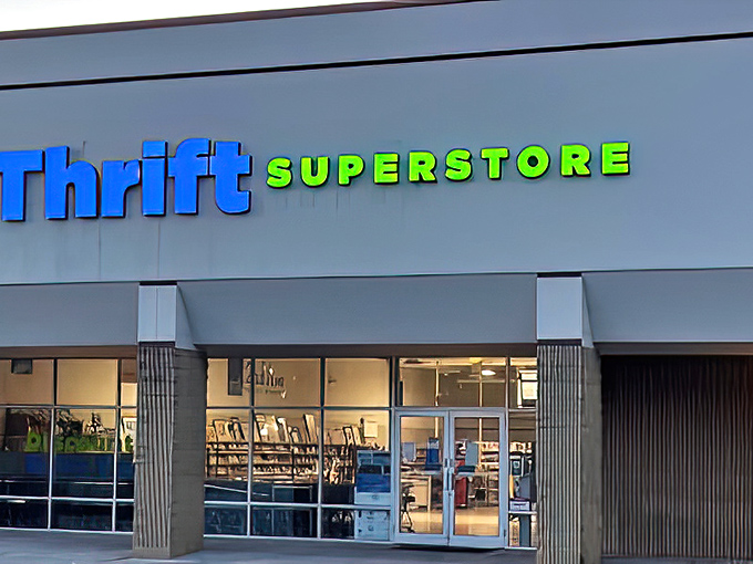 2nd Ave Columbia's sleek blue signage promises a more upscale thrifting experience. Like finding a Rolex in a box of Cracker Jacks!