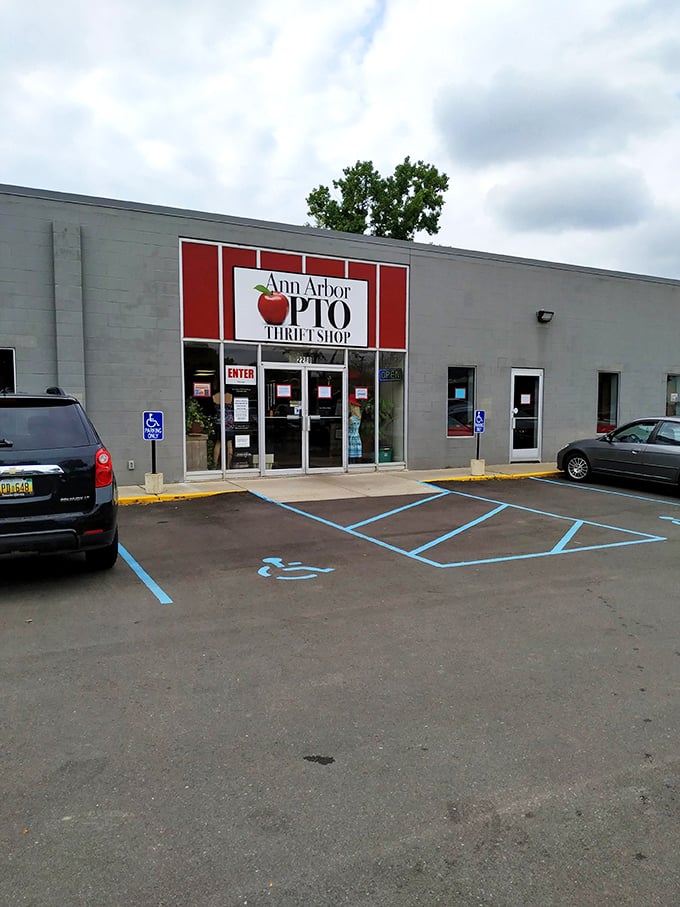 The Ann Arbor PTO Thrift Shop's apple logo isn't just cute&mdash;it's a reminder that your purchases help education bloom.