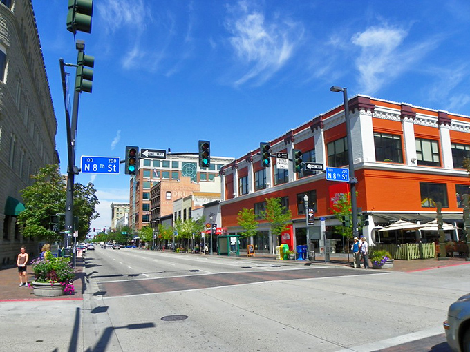 Boise balances urban convenience with neighborhood affordability in areas just minutes from downtown attractions.