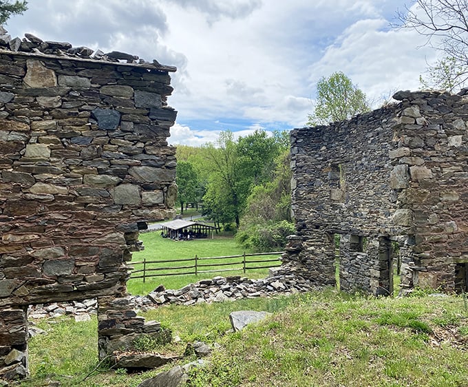 History's skeleton! Gathland's stone ruins stand as silent witnesses to centuries of Maryland stories.
