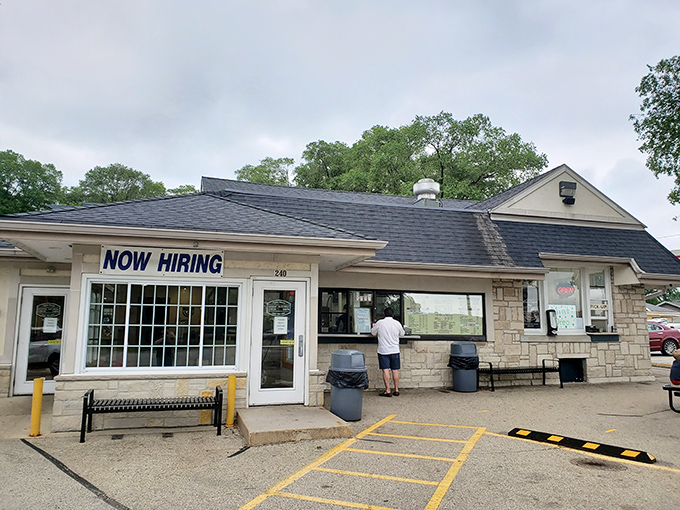 LeDuc's no-frills exterior is the dessert equivalent of a poker face, hiding the royal flush of flavors waiting inside.