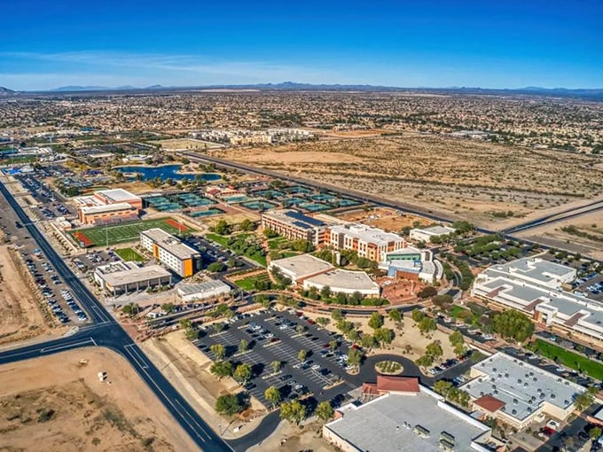Surprise's modern shopping centers come with complimentary palm trees and sunshine &ndash; amenities that don't show up on your monthly bills.