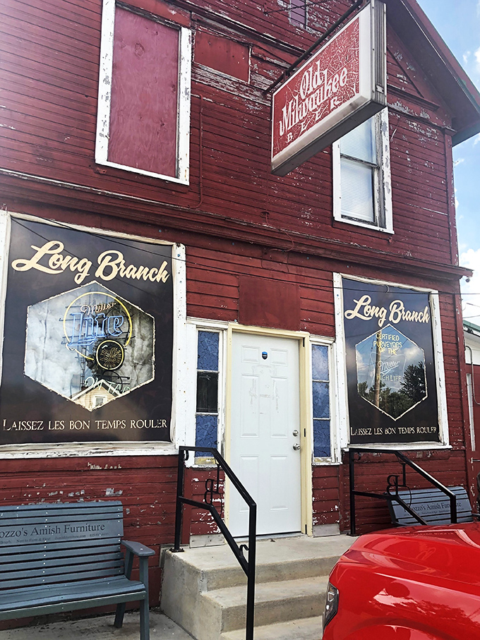 This weathered red building holds more flavor secrets than a grandmother's recipe box ever could.