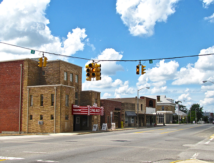 Crossville's downtown invites you to slow down and enjoy life at a more affordable pace. The courthouse stands watch over simpler times.