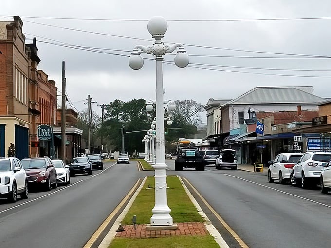 Franklin's elegant lampposts line streets where history and hospitality meet, creating the perfect backdrop for an evening stroll.