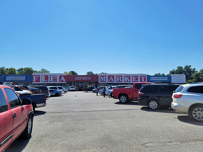 Good Vibes indeed! The Western-style entrance and American flags welcome collectors of all stripes to this Tulsa gem.