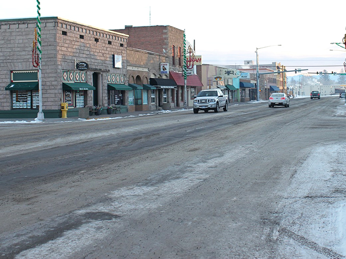 Monte Vista's classic American main street looks like a movie set. The kind of place where you half-expect Jimmy Stewart to walk around the corner tipping his hat.
